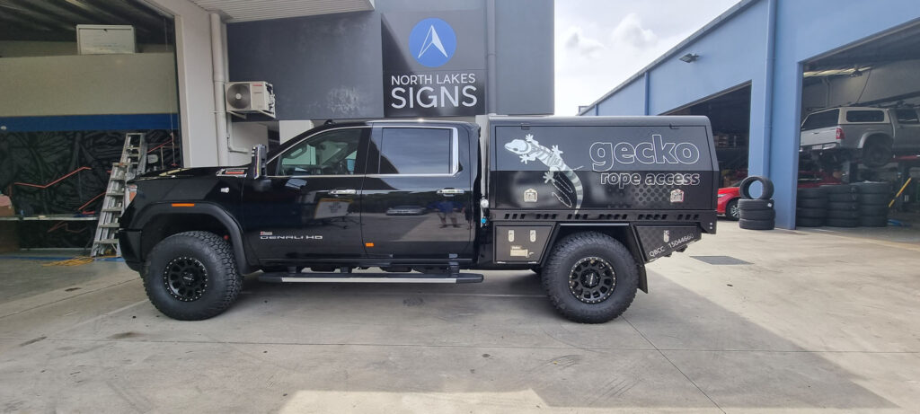 Custom Ute Signs Brisbane | North Lakes Signs